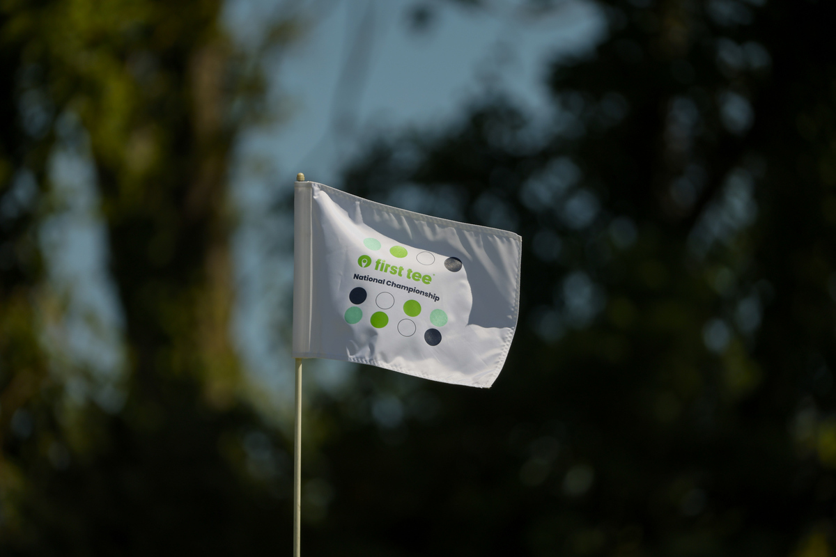 How to watch your child play golf without adding pressure - First Tee
